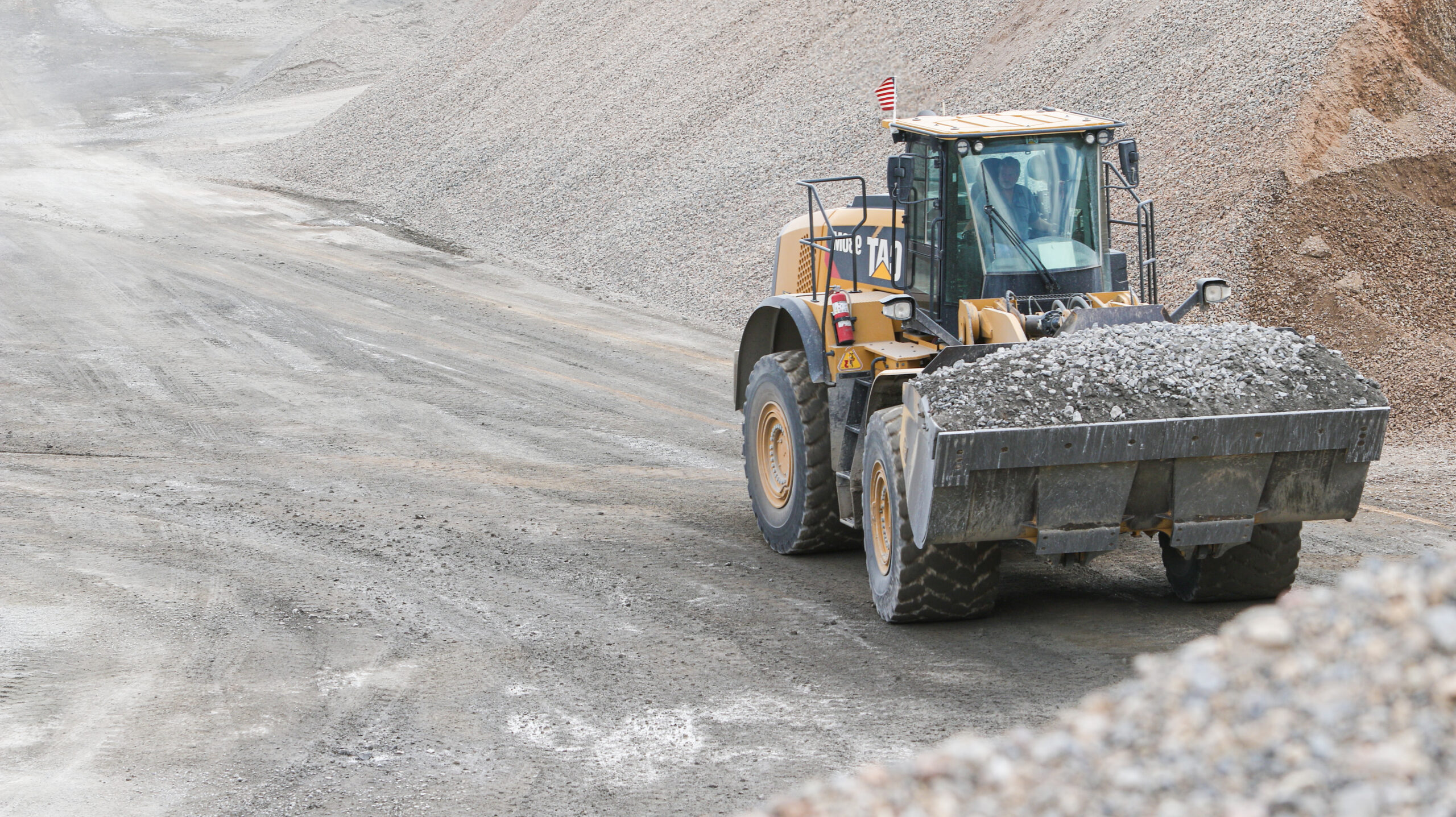 Industrial Sand Supplies: Understanding Grades and Applications